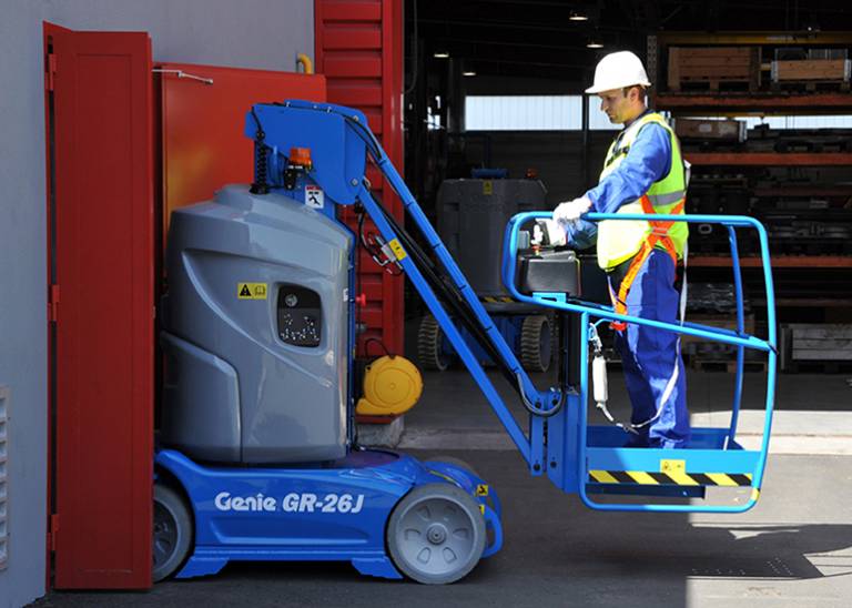 10m Bomlift Mast Genie GR-26J – Naboen